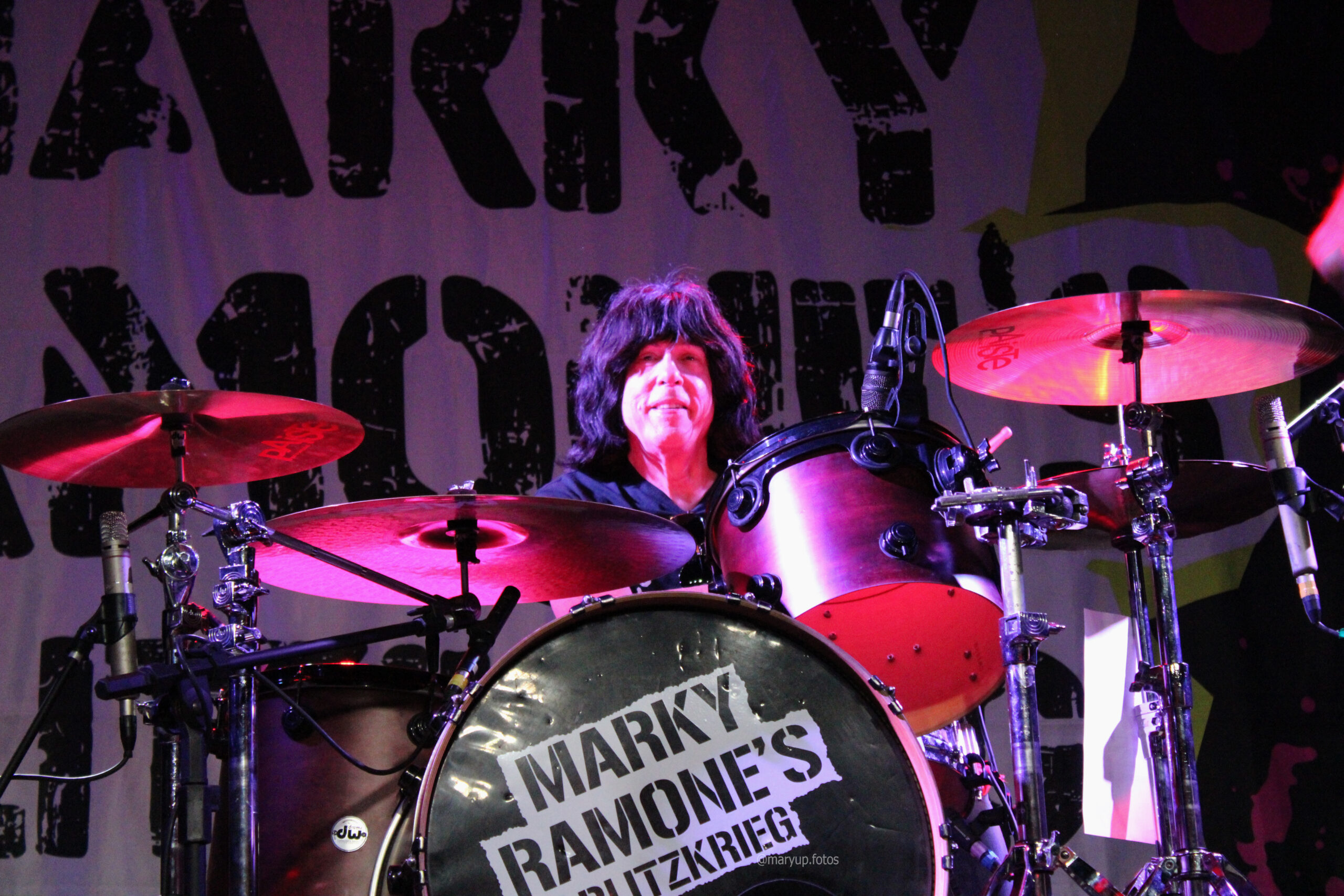 Marky Ramone’s Blitzkrieg mantém vivo o legado dos Ramones - Insanity ...